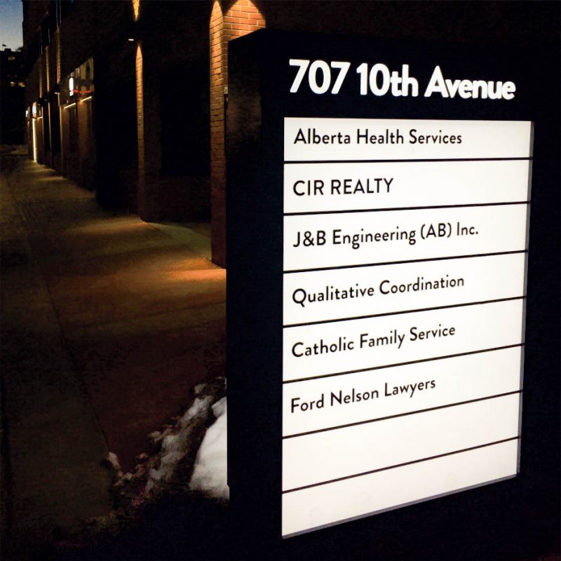 Pylon Signs | Universal Signs Calgary