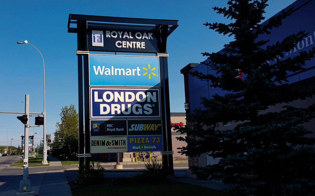 Royal Oak Centre Pylon Signs - Universal Sign Group