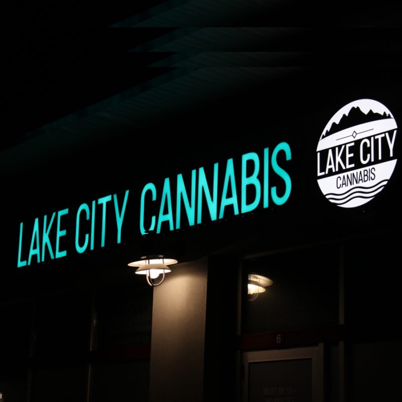 Business Signs | Universal Signs Calgary